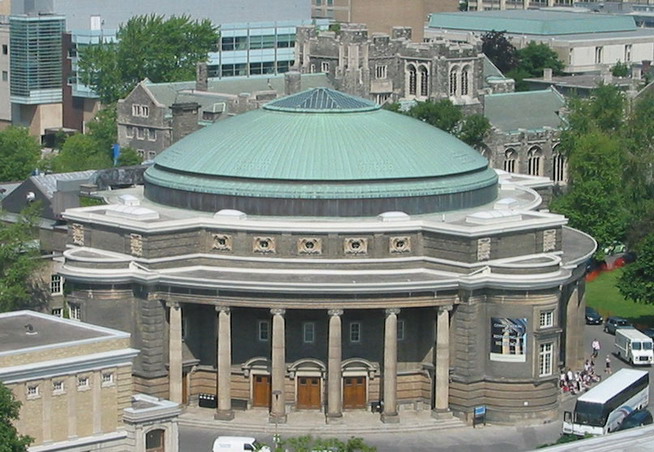 Salle d'assemblée de l'Université de Toronto / University of Toronto ...